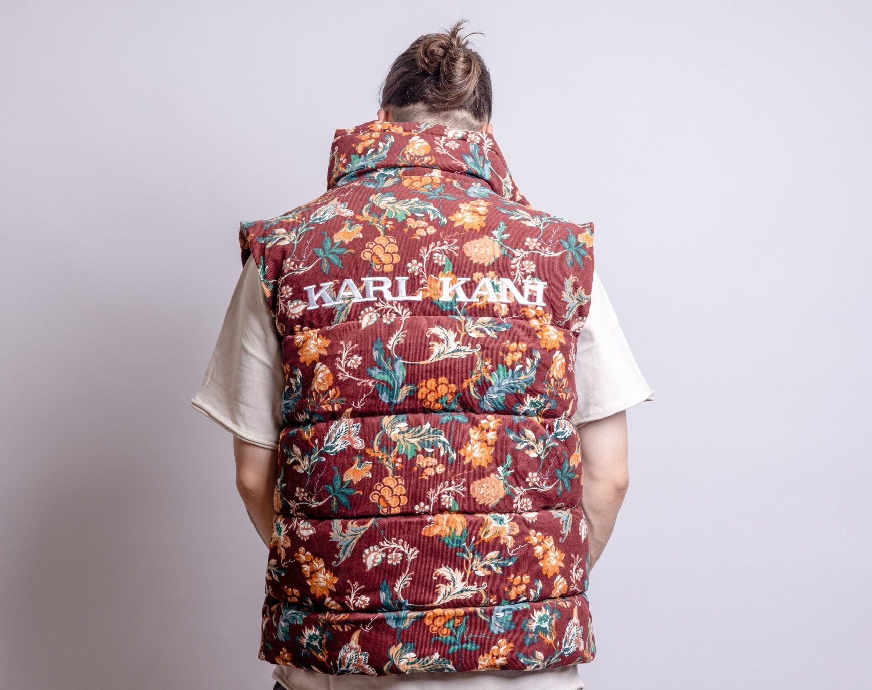 Vesta Karl Kani OG Corduroy Flower Puffer Vest Multicolor - Snapbacks