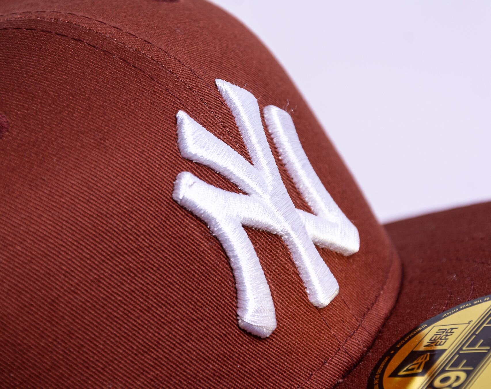 Kšiltovka New Era 59FIFTY MLB Patch 5 New York Yankees Walnut Brown ...