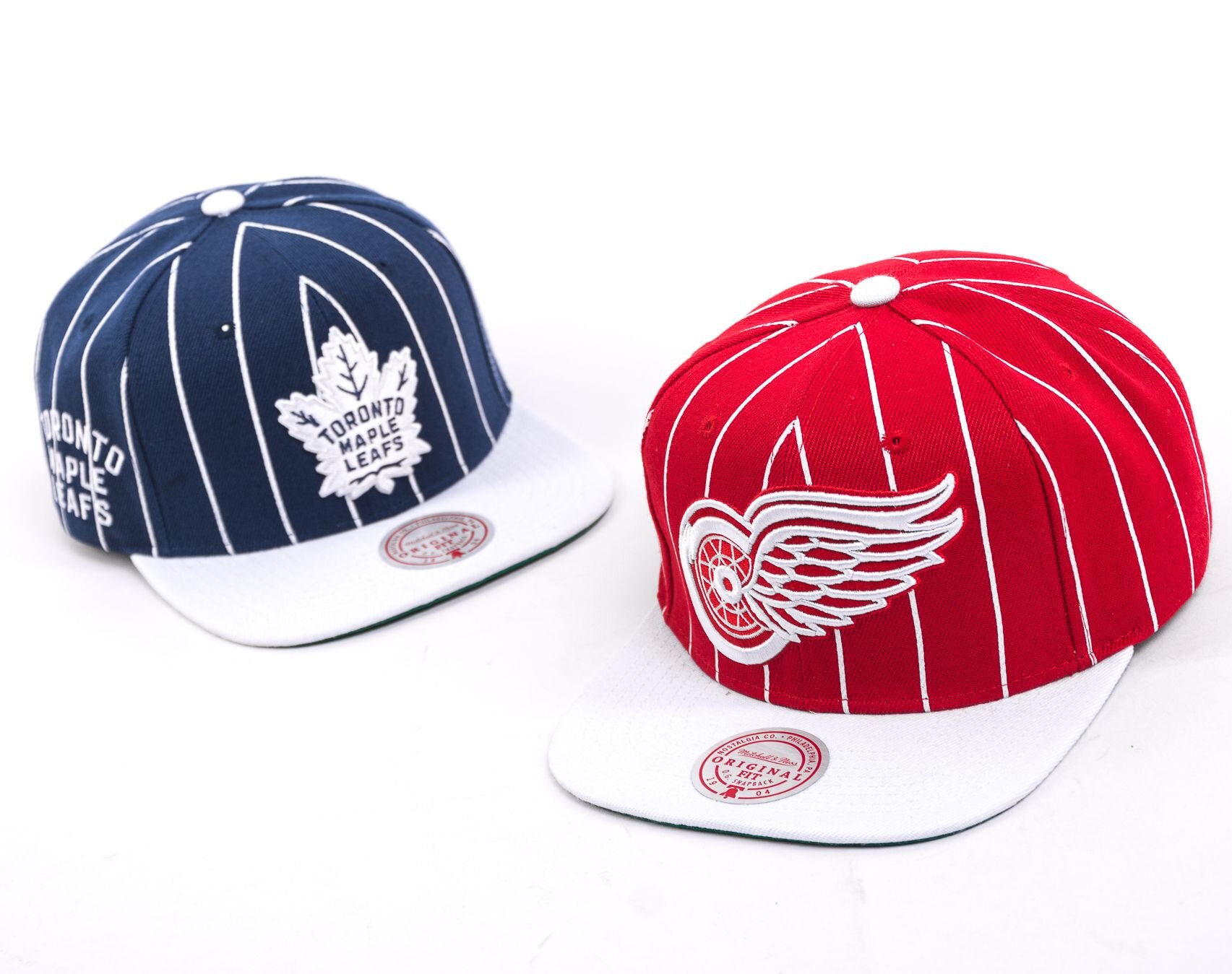 Kšiltovka Mitchell & Ness NHL TEAM PIN SNAPBACK RED WINGS Red - Snapbacks