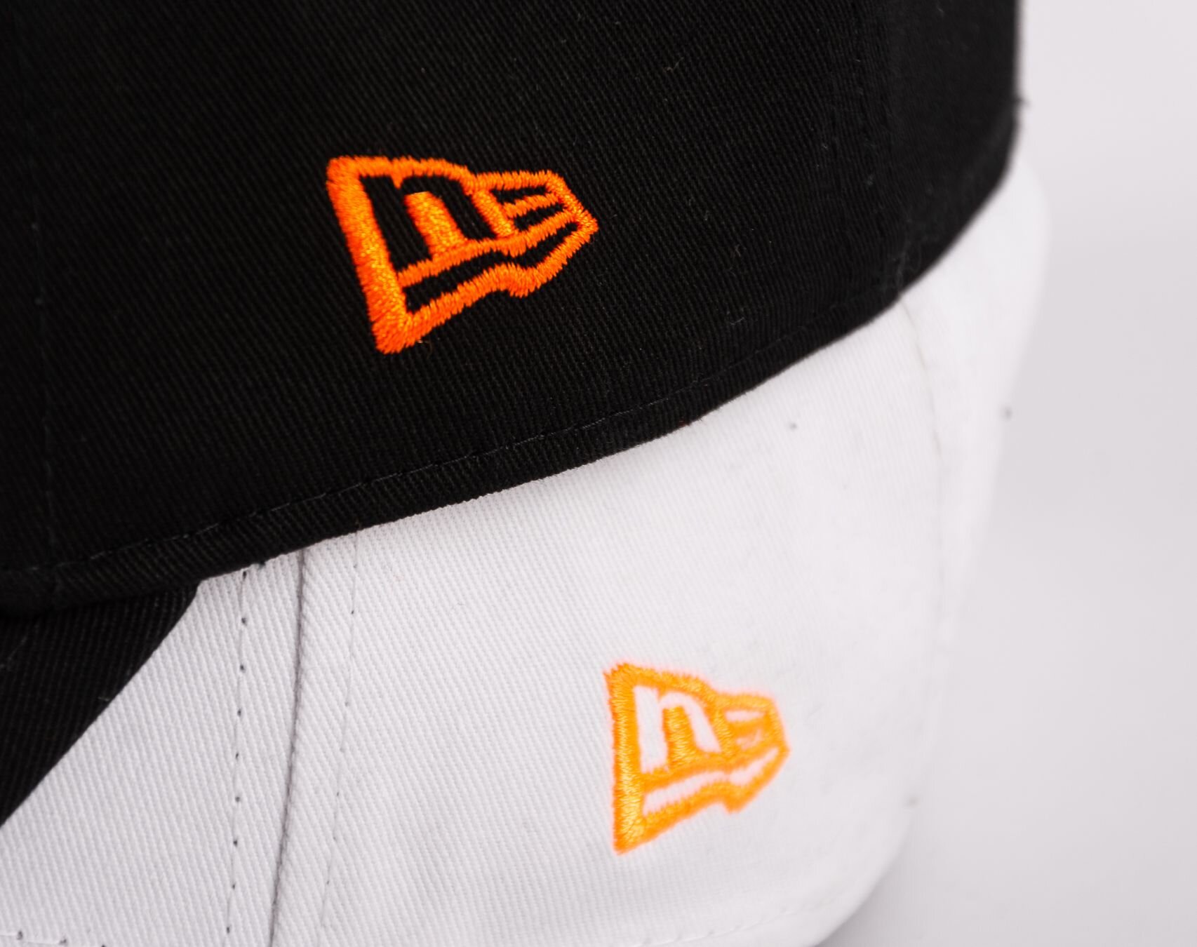 Kšiltovka New Era 9FORTY MLB Neon Outline New York Yankees White ...