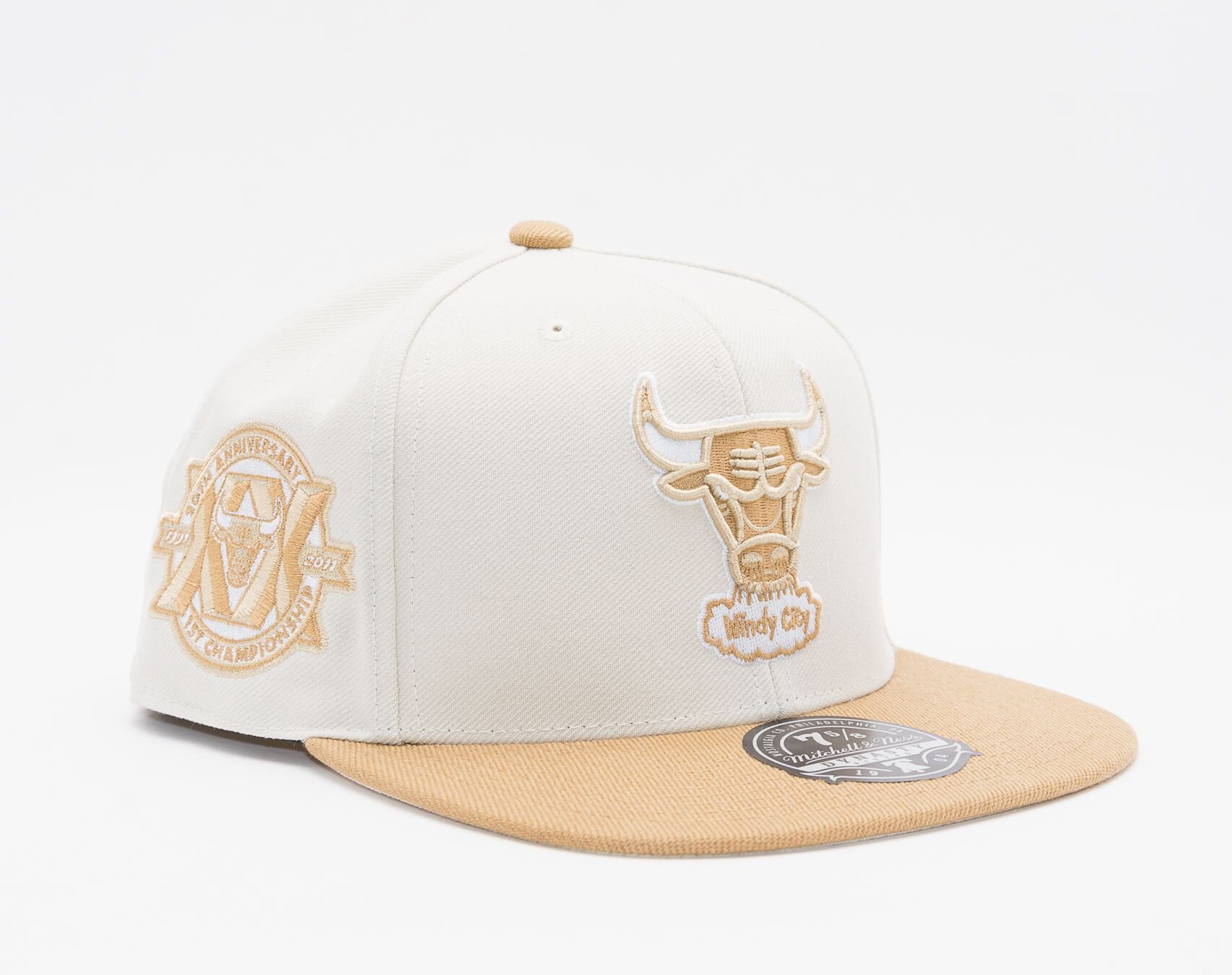 Kšiltovka Mitchell & Ness Sandman Fitted Hwc Chicago Bulls Off White ...