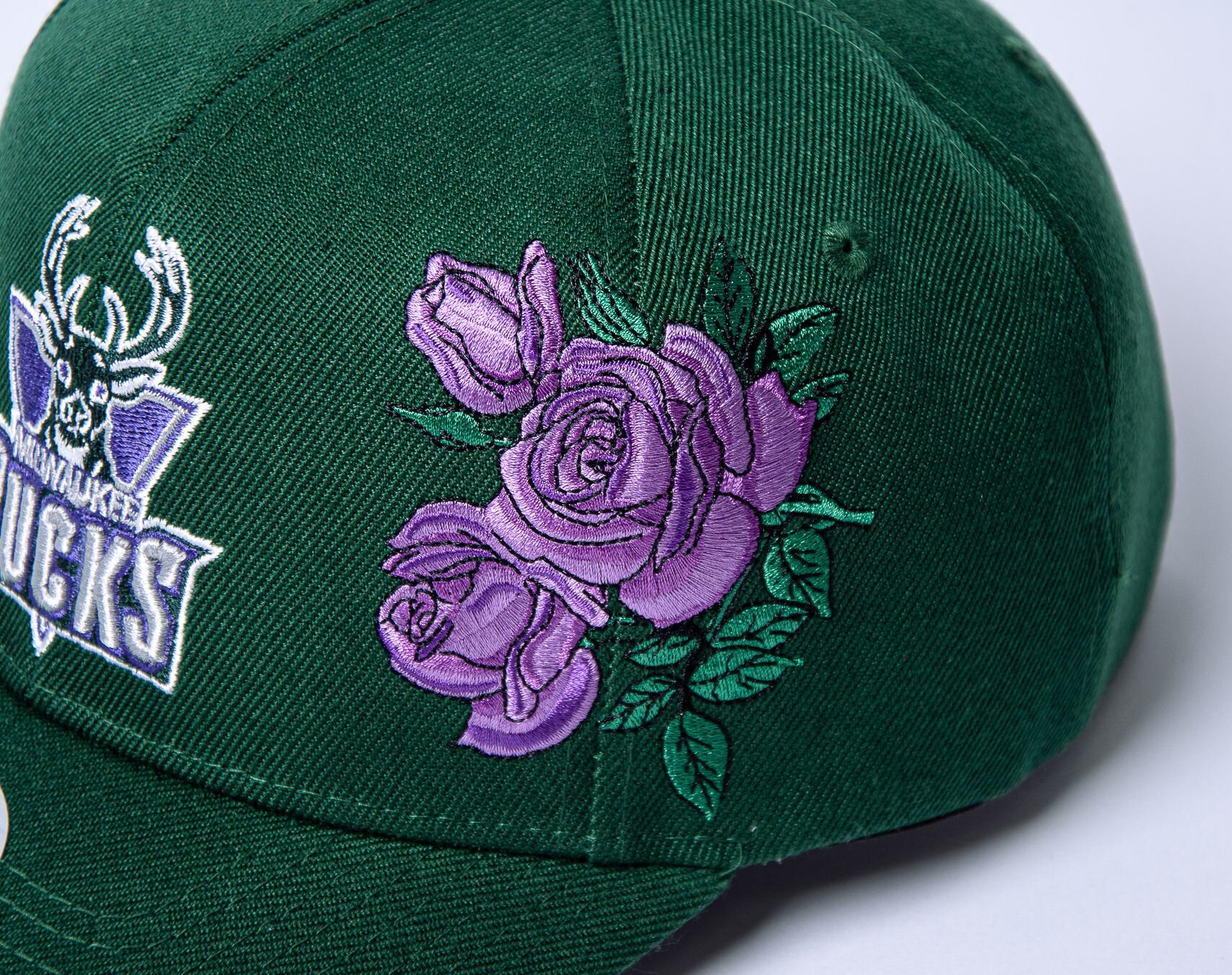Kšiltovka Mitchell & Ness Secondary Roses Pro Snapback Hwc Milwaukee ...
