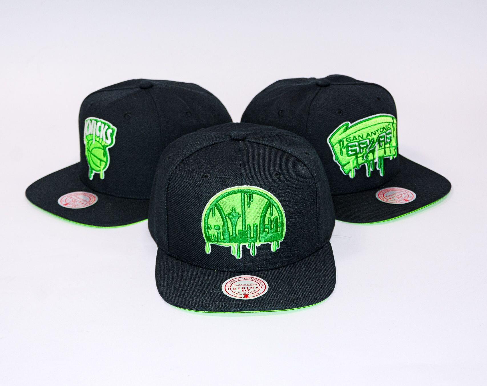 Kšiltovka Mitchell & Ness SLIME DRIP SNAPBACK HWC Seattle Supersonics Black - Snapbacks