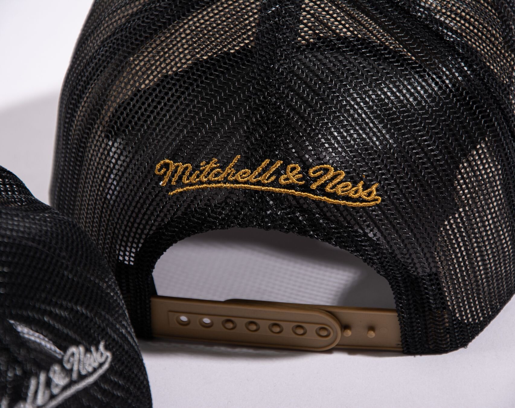 Kšiltovka Mitchell & Ness Nhl Truck It Trucker Knights Black - Snapbacks