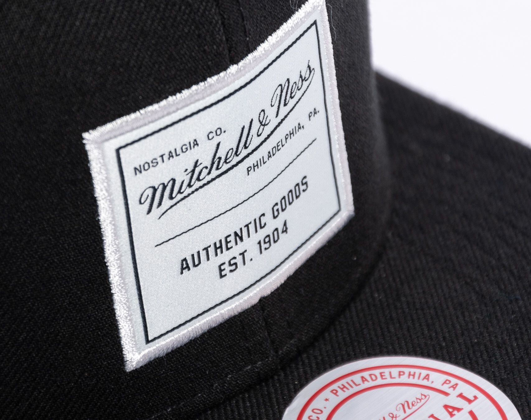 Kšiltovka Mitchell & Ness Branded Essential Snapback Black - Snapbacks