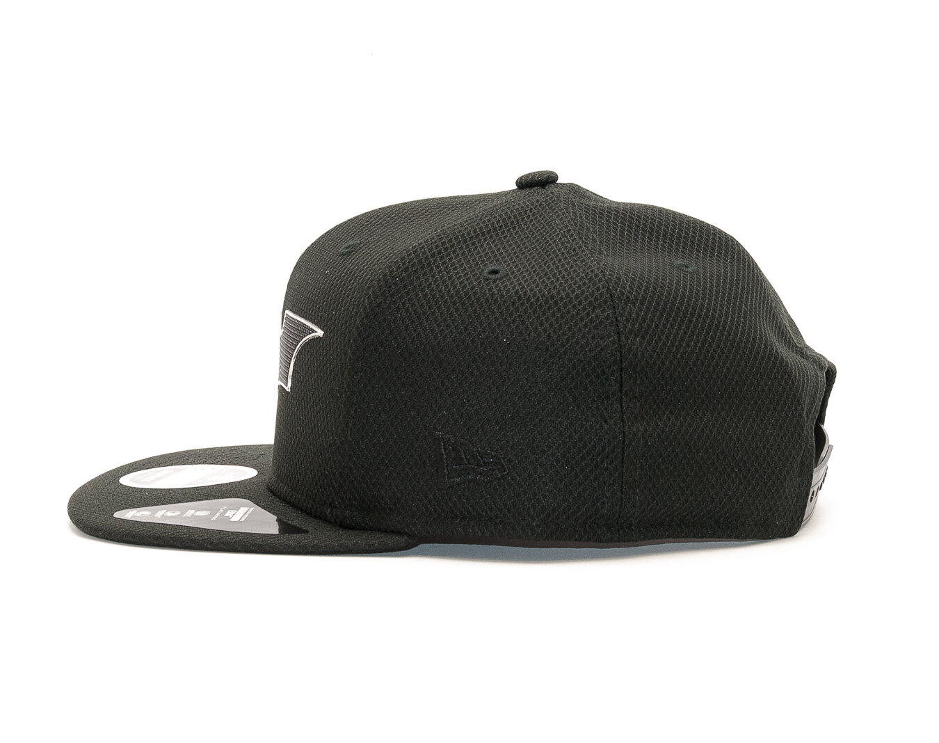 Kšiltovka New Era Blacked Out Batman 9FIFTY Black Snapback - Snapbacks