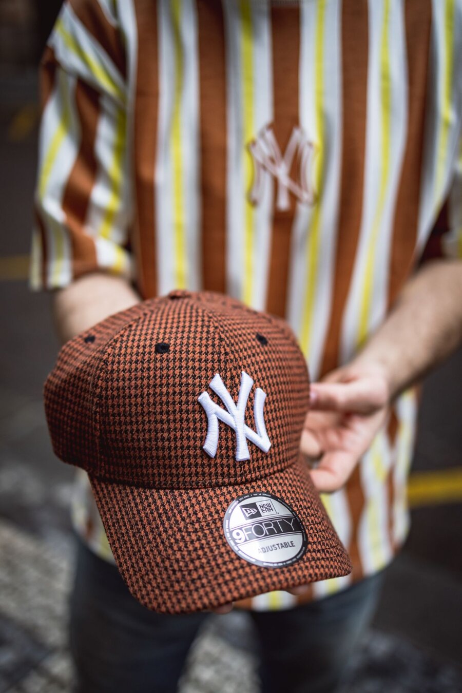 Kšiltovka New Era 9FORTY MLB Mens Houndstooth New York Yankees Brown ...