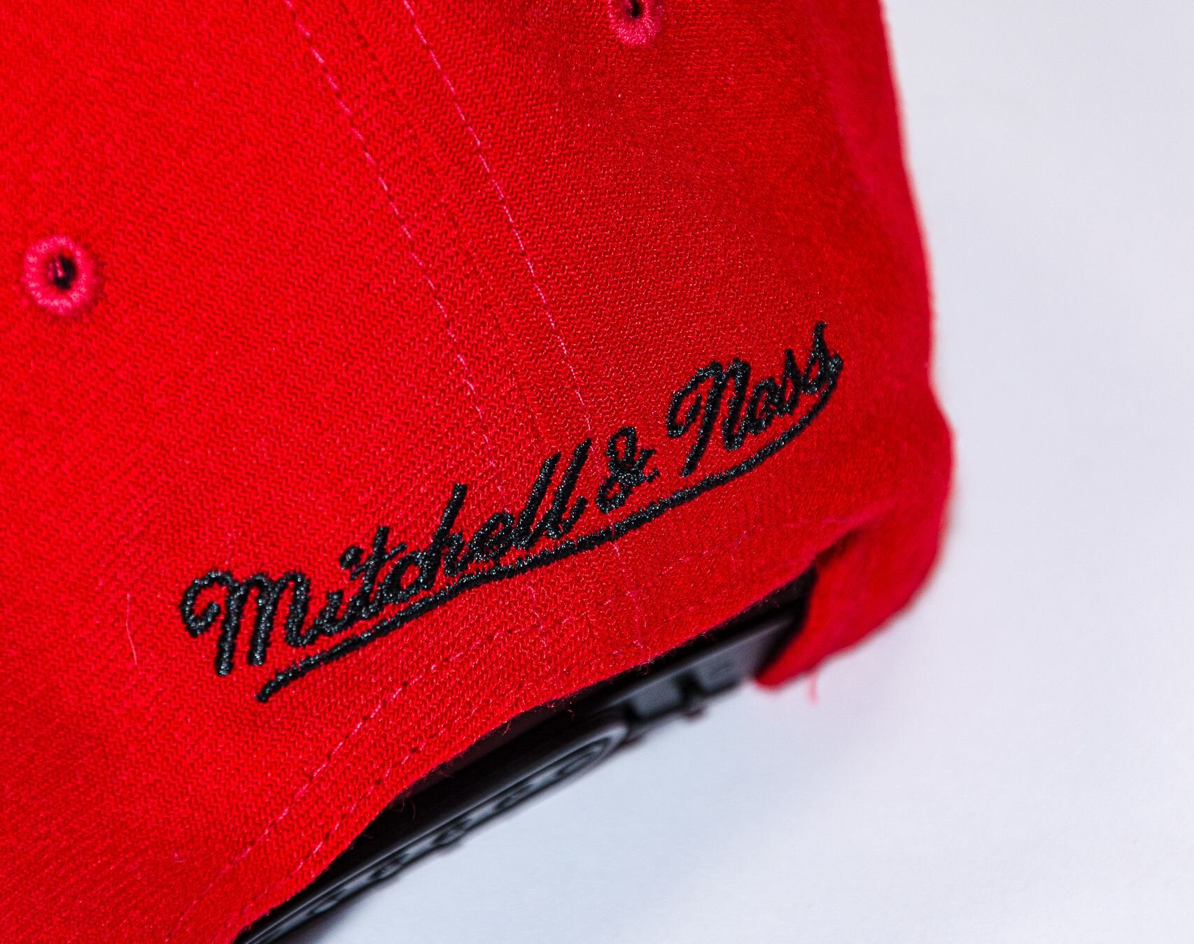 Kšiltovka Mitchell & Ness SHREDDER STRETCH SNAPBACK HWC Miami Heat Red ...