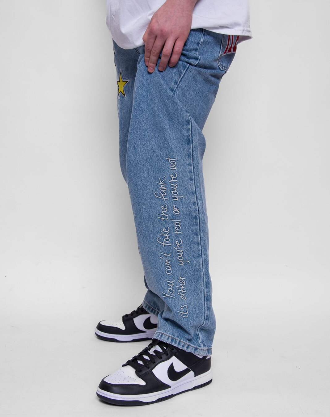 Kalhoty Karl Kani Retro Patched Baggy Denim vintage mid blue - Snapbacks
