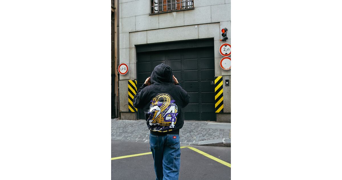 Mikina Adam Wave x Snapbacks Mamba Tribute Acid Washed Oversized Hoody ...