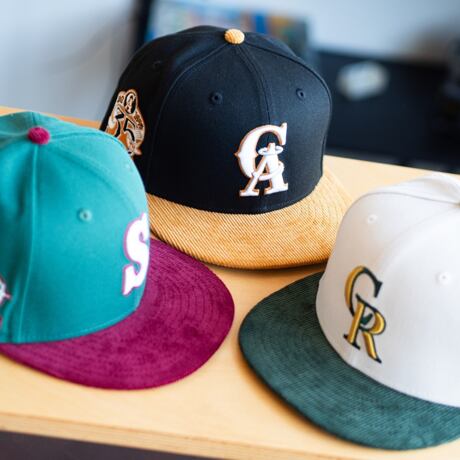 Snapbacks: Frajeři přes kšiltovky od roku 2011 🧢